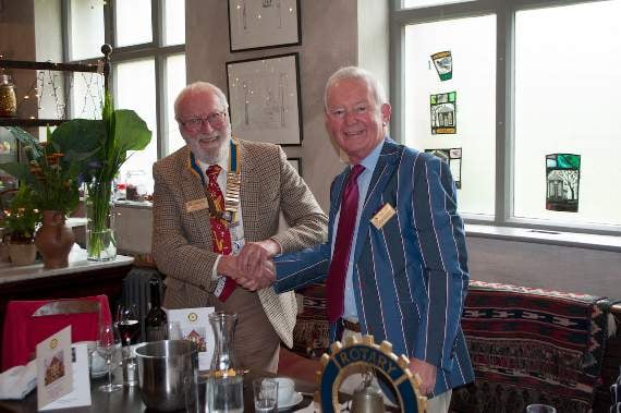 New president installed at Abergavenny Rotary | abergavennychronicle.com