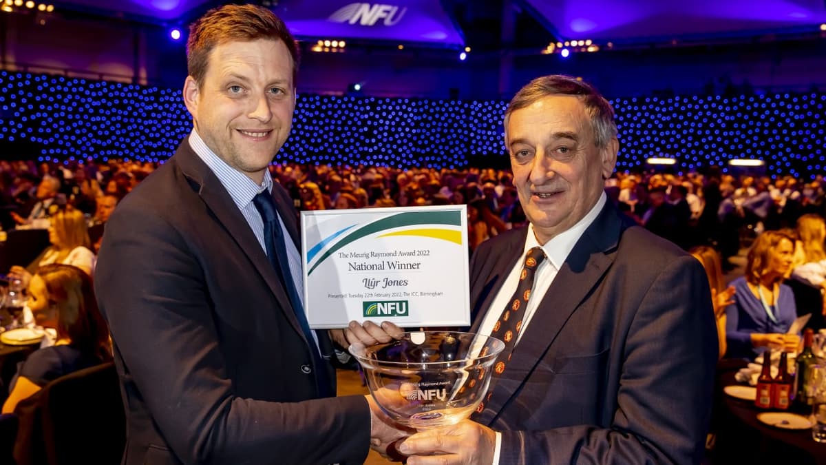 Welsh farmer honoured for dedication to NFU | abergavennychronicle.com