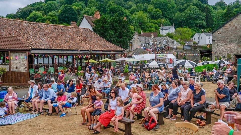 Folk festival returns to the riverside | abergavennychronicle.com