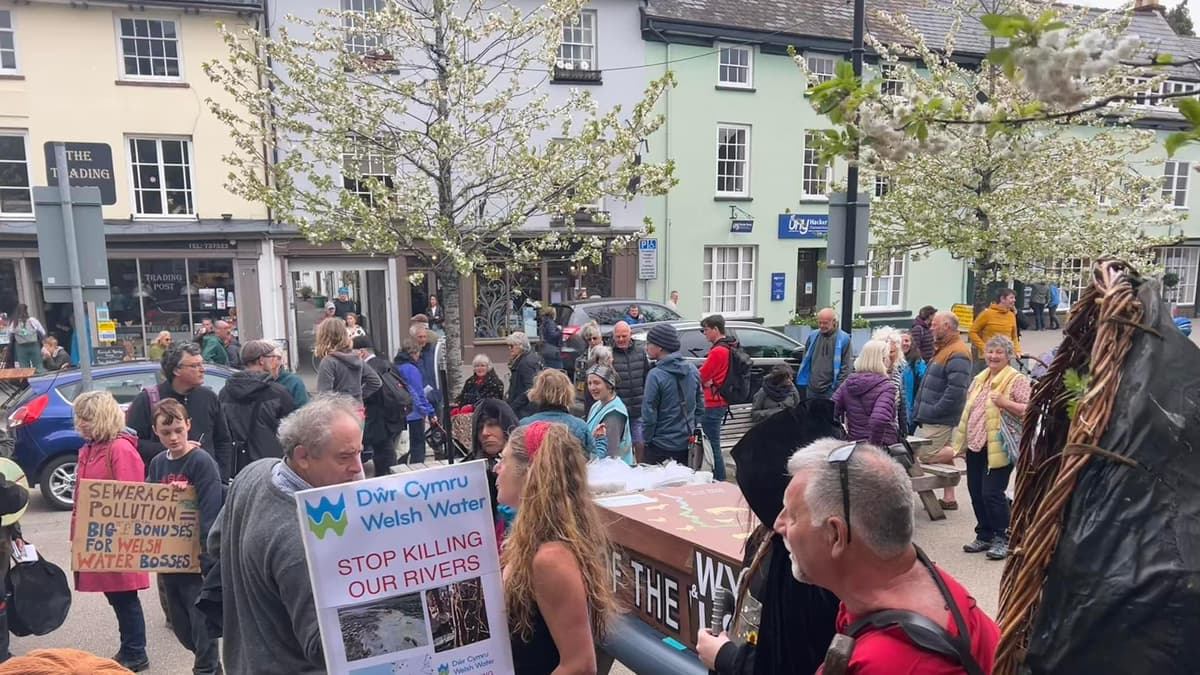 Hundreds turn out to join in protest over river pollution ...