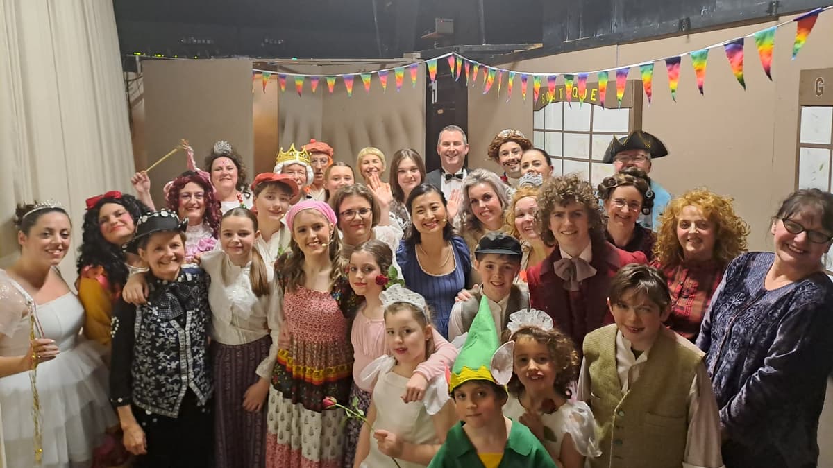 Spring Show back by popular demand at Usk Memorial Hall ...