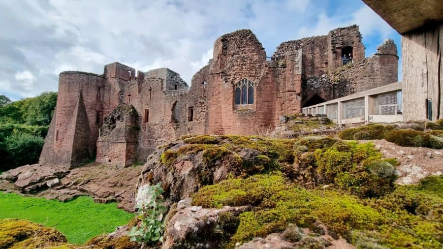 Towering example of a great little castle! | abergavennychronicle.com