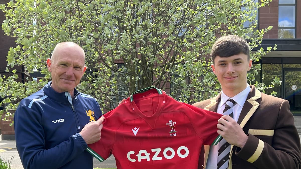 Proud Jack shares Wales shirt | abergavennychronicle.com