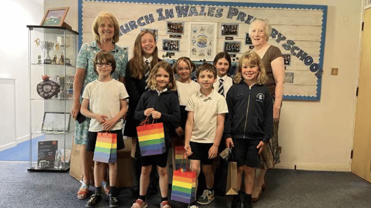 Royal writing competition at Usk Primary School | abergavennychronicle.com