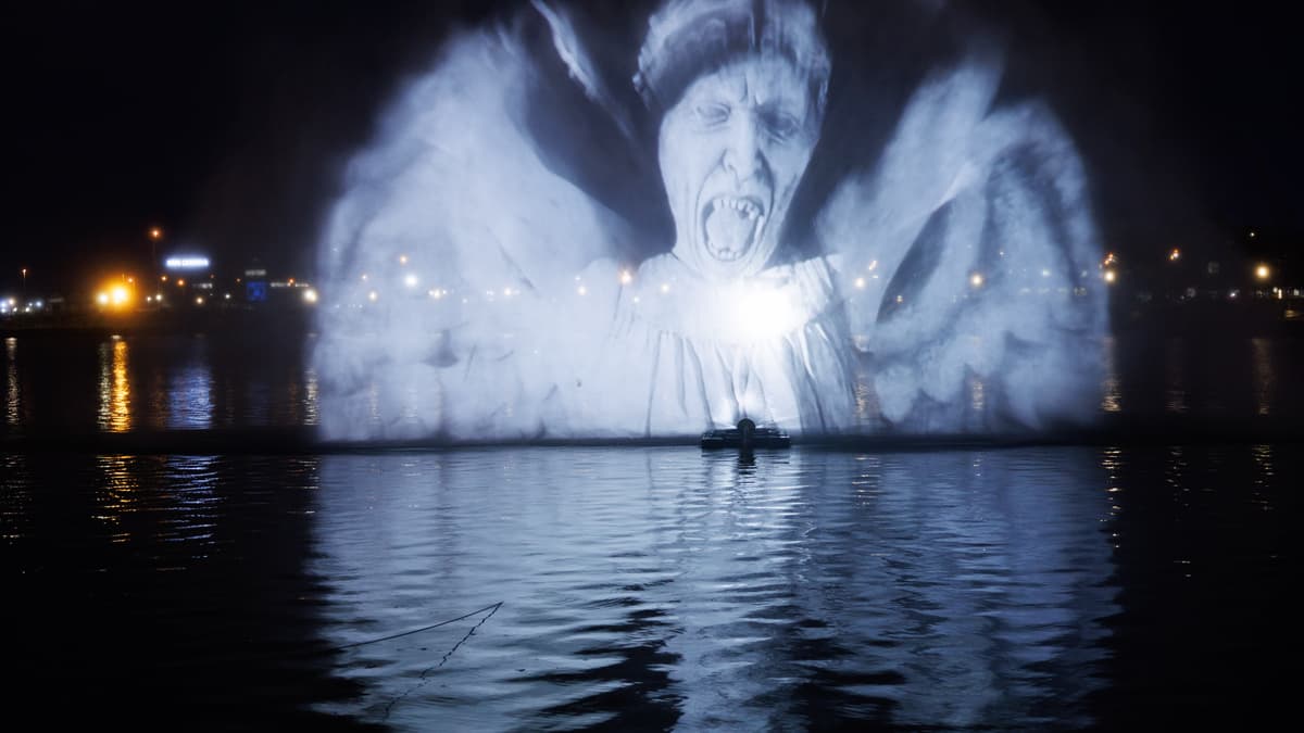Sixty years of Dr Who celebrated with stunning light show ...