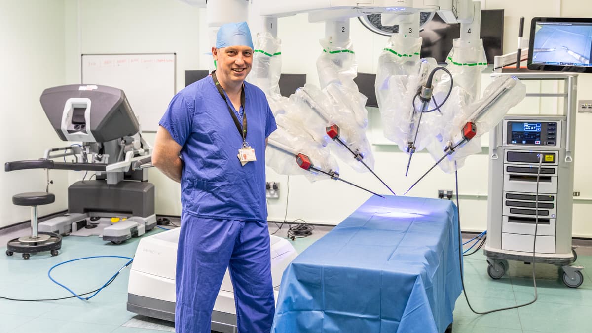 Surgical robot at Royal Gwent Hospital to revolutionise surgical care ...