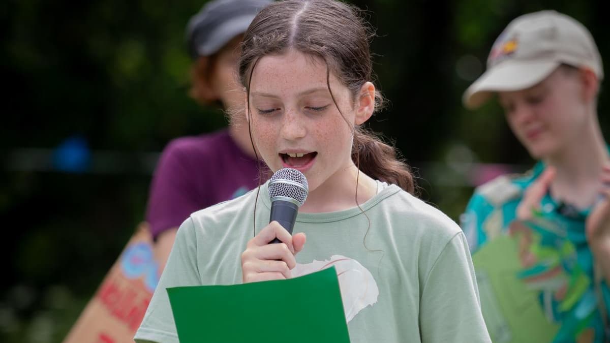 Schoolgirl's plea to save the River Usk | abergavennychronicle.com