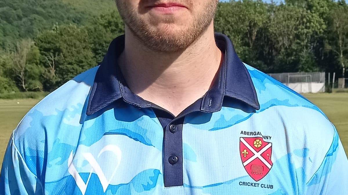 Ton of fun as Avery plunders Port | abergavennychronicle.com