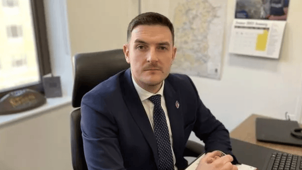 Sort out chaotic ambulance pressures says Shadow minister ...