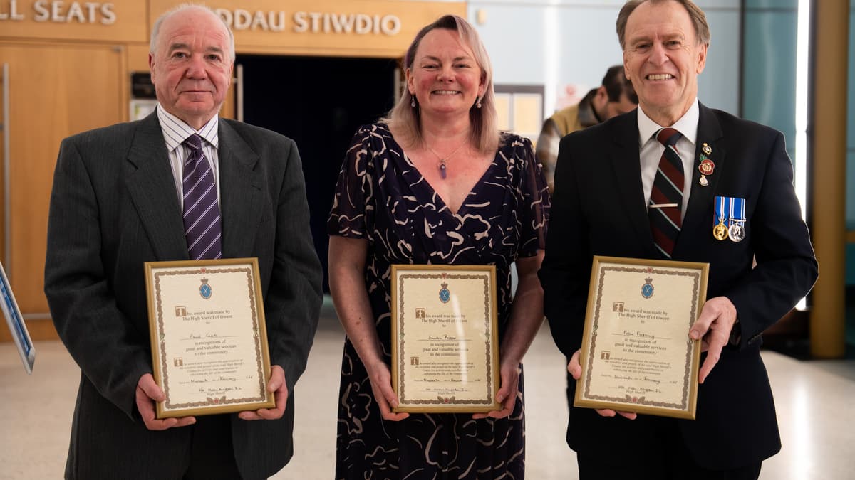 Abergavenny’s Community Champions Honoured | abergavennychronicle.com