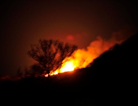 Wildfire at sugar loaf mountain: crews stood down ...