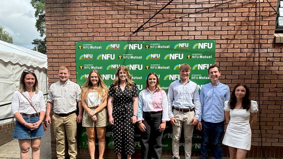 Gareth Raw Rees Memorial Scholarship celebrates 40 Years ...