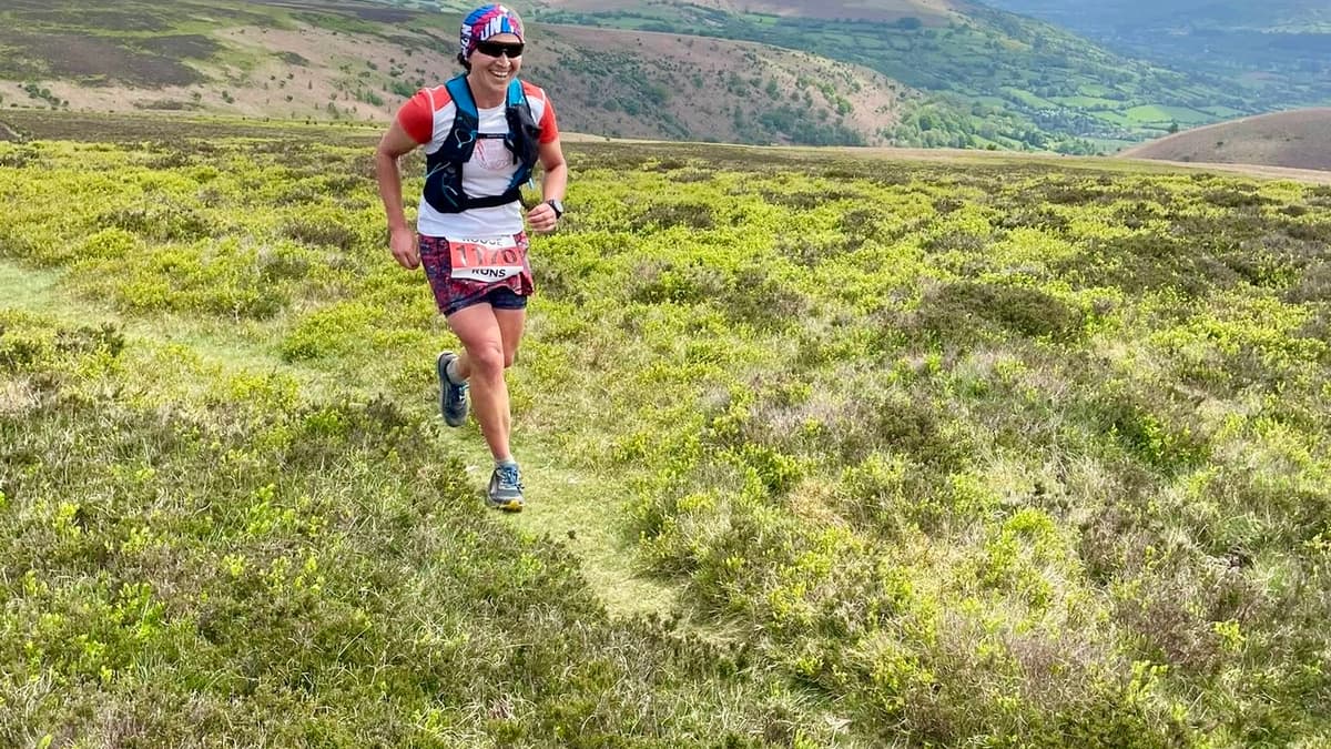 Fell runners Cwm and have a go in Black Mountains races ...