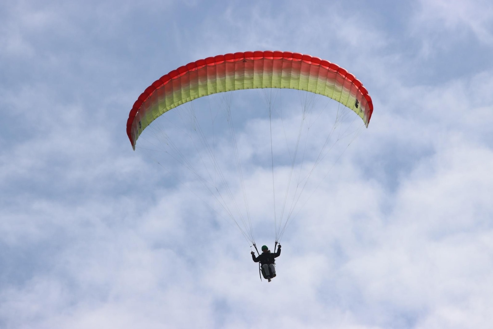 Abergavenny to Host 2025 UK Paragliding Championship in June ...