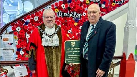 Cricket club remembers their Fallen with new plaque ...