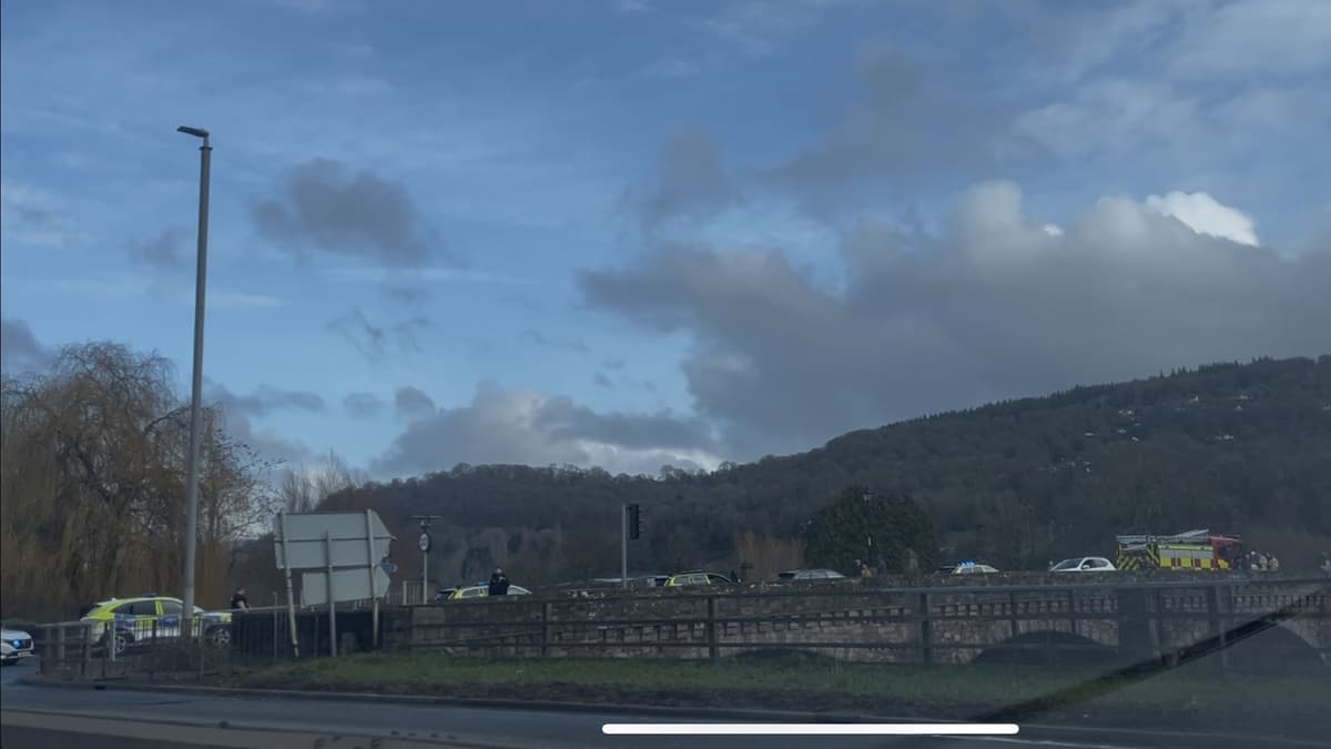 Wye Bridge in Monmouth closed: Emergency services on scene ...