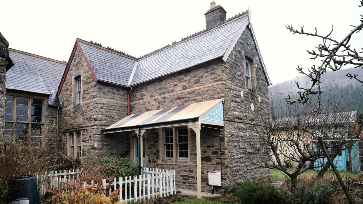 Grade II listed Victorian Welsh Marches school and master’s house set ...