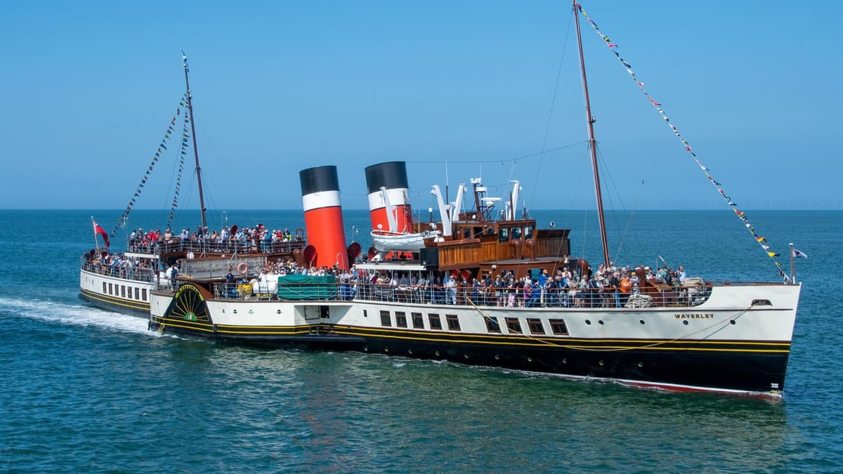 Last Seagoing Paddle Steamer Waverley Returns to South Wales ...